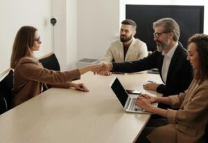 Trabalhe conosco – LLC Master Idiomas